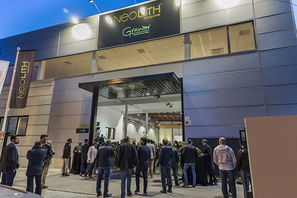 Neolith congrega a más de 350 personas en la inauguración de su almacén ...