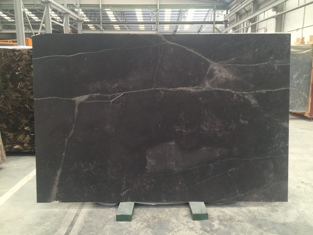 El Negro Calatorao concentra ya el 30% de las ventas de Happy Marble