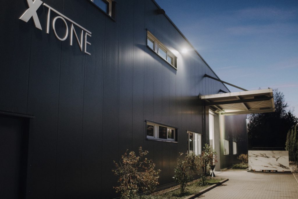 Xtone abre un centro de distribución en Alemania - Focus Piedra ...