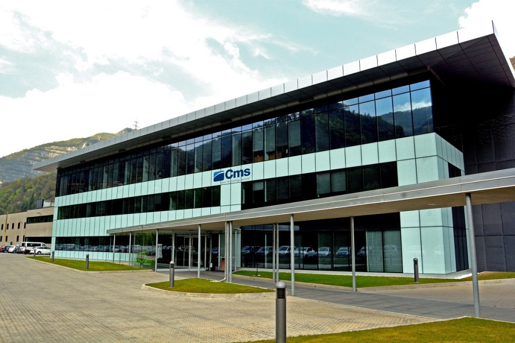 Soluciones vanguardistas en el mecanizado de grandes formatos con CMS ...